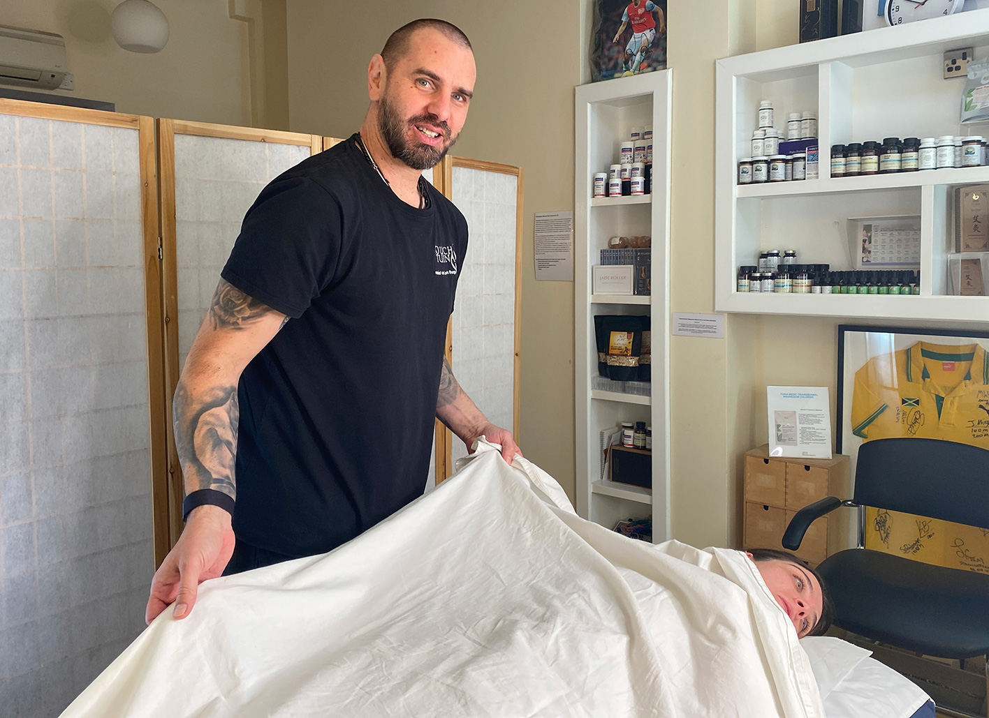 What does a treatment with Peter look like? | Touch Tuina